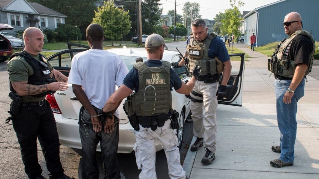 What Can Bounty Hunters Do That Police Cannot? Key Differences in ...